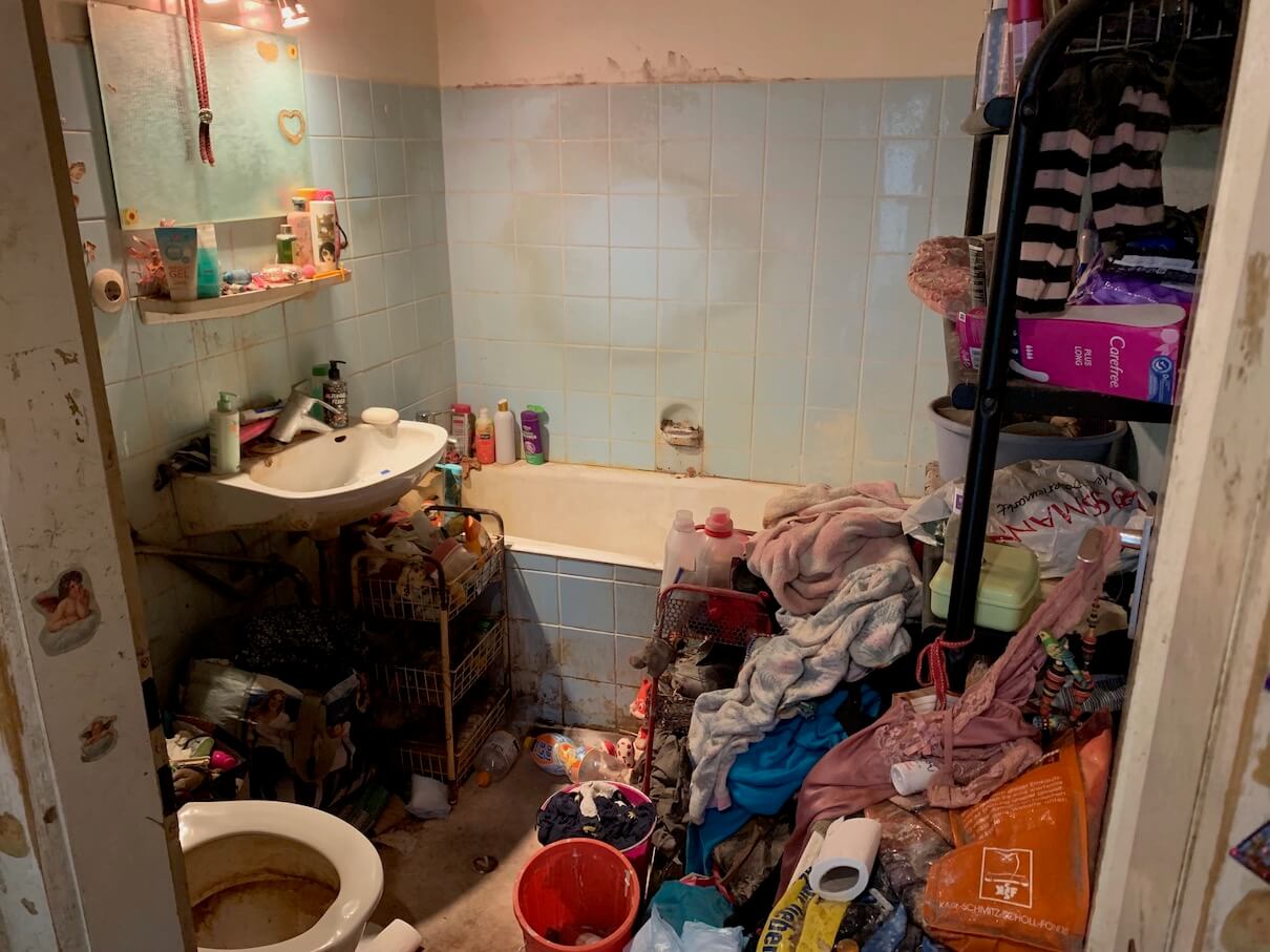 ᐅᐅ Messie Wohnung Entrümpelung vom Profi ♻️ Rümpelhelden®